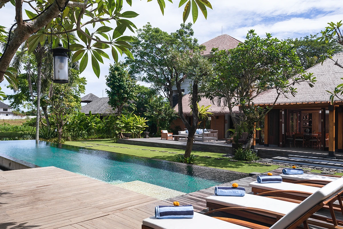 Stay with Villa Bangkuang – Villa Bangkuang